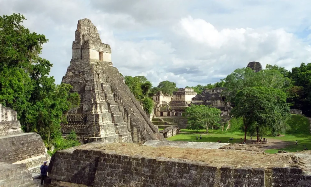 Los rituales funerarios mayas – Enlacesensei