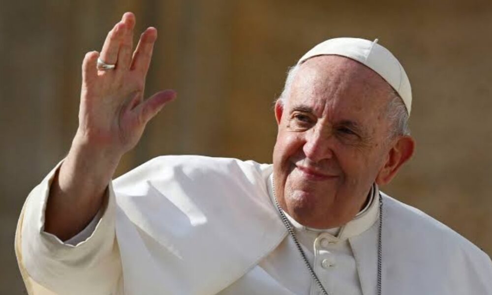 Fallece el Papa Francisco, el sumo pontífice más revolucionario ...